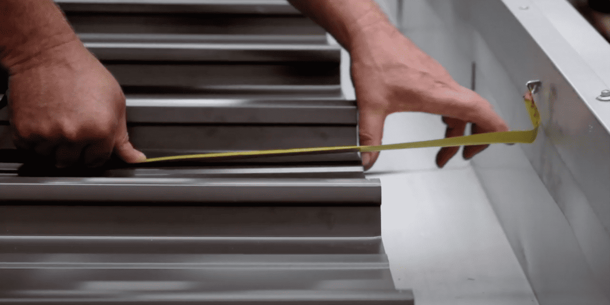 Install Gutter Guard: Box Gutter & Klip-Lok® Roof Guide - Screen Tech ...